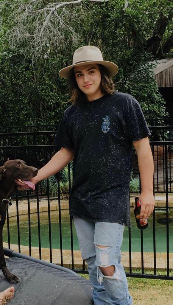 FlingFinder Melbourne Sex Personals: Belvedere Park Men: "Chadler"