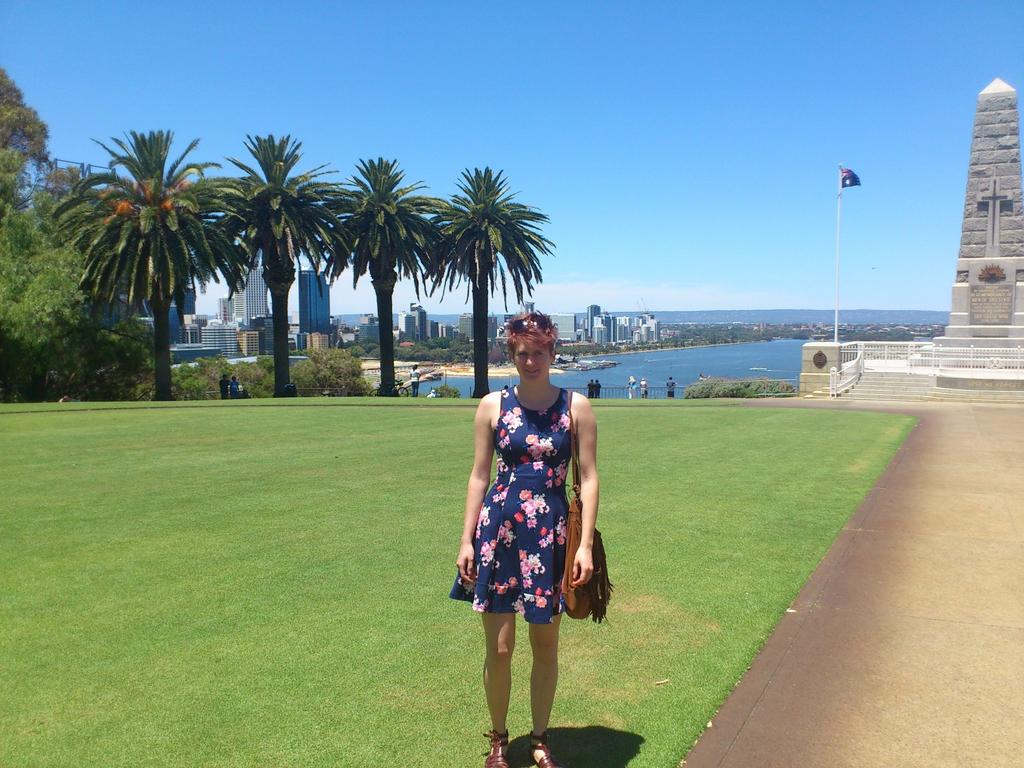 FlingFinder Perth Adult Personals: High Wycombe Women: "julia932"