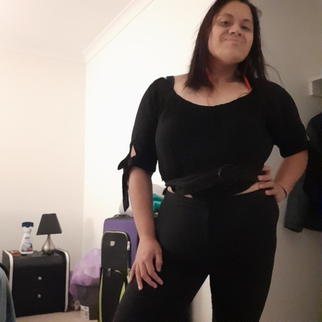FlingFinder Melbourne Dating Personals: Craigieburn Women: "Polygirl"